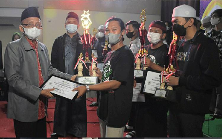 Ini Daftar Juara Gebyar Gema Sholawat Digelar PHBI Kapuas Ini Daftar Juara Gebyar Gema Sholawat Digelar PHBI Kapuas