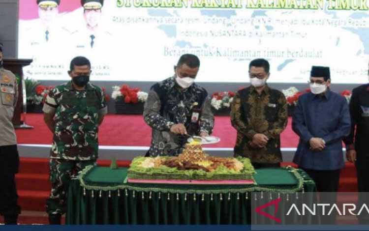 Masyarakat Kaltim Gelar Syukuran Penetapan IKN Nusantara Masyarakat Kaltim Gelar Syukuran Penetapan IKN Nusantara