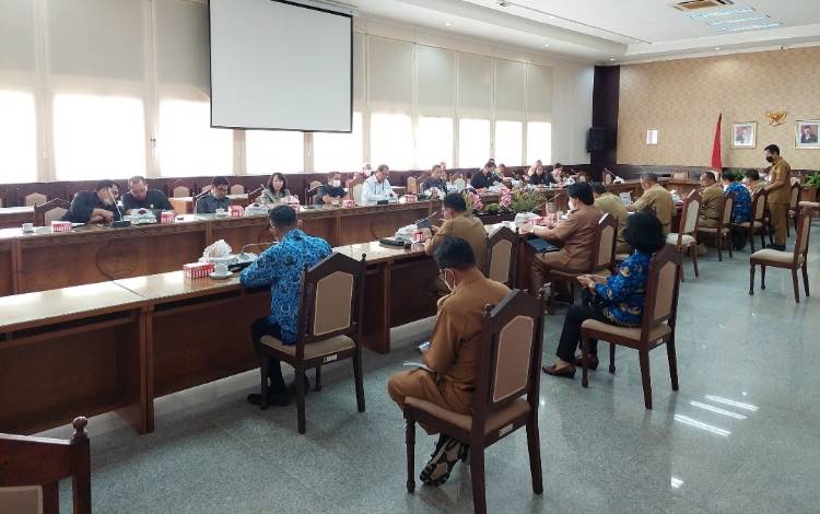 Dewan Harap Pemda Dukung Budidaya Madu Kelulut SPH Kalteng di Desa ... Dewan Harap Pemda Dukung Budidaya Madu Kelulut SPH Kalteng di Desa ...