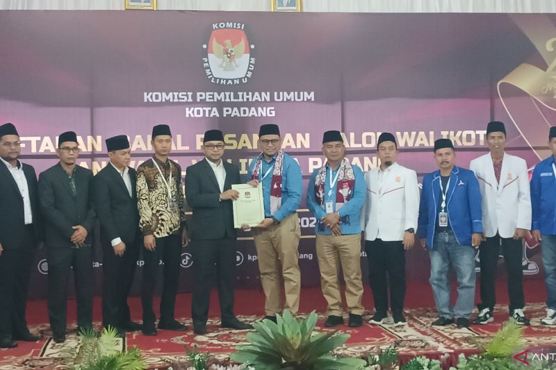 KPU Padang Nyatakan Berkas Pendaftaran Iqbal-Amasrul Lengkap KPU Padang Nyatakan Berkas Pendaftaran Iqbal-Amasrul Lengkap
