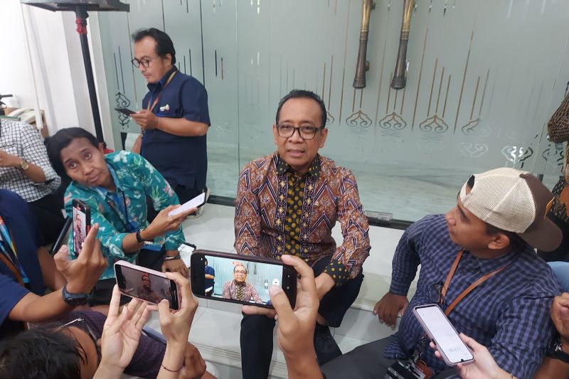 Presiden Jokowi Dipastikan Hadir di Pelantikan Prabowo-Gibran Presiden Jokowi Dipastikan Hadir di Pelantikan Prabowo-Gibran