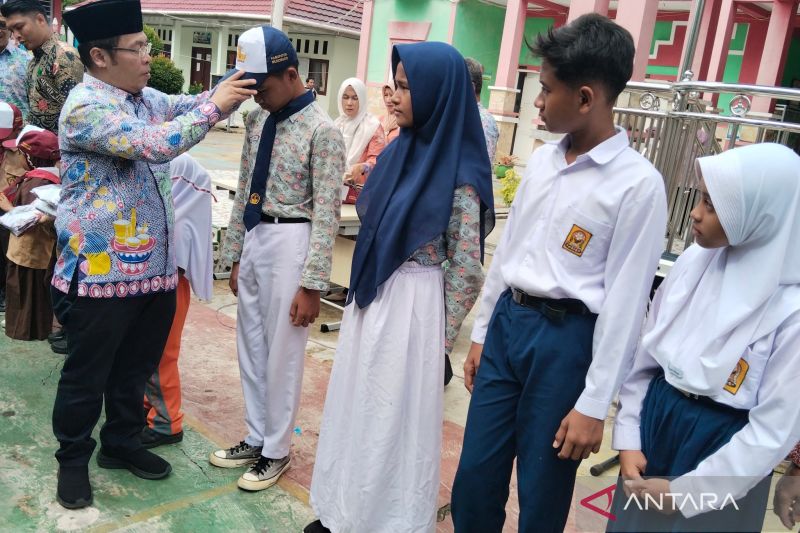 Pemerintah Mukomuko Lanjutkan Program Seragam Sekolah Gratis Pemerintah Mukomuko Lanjutkan Program Seragam Sekolah Gratis