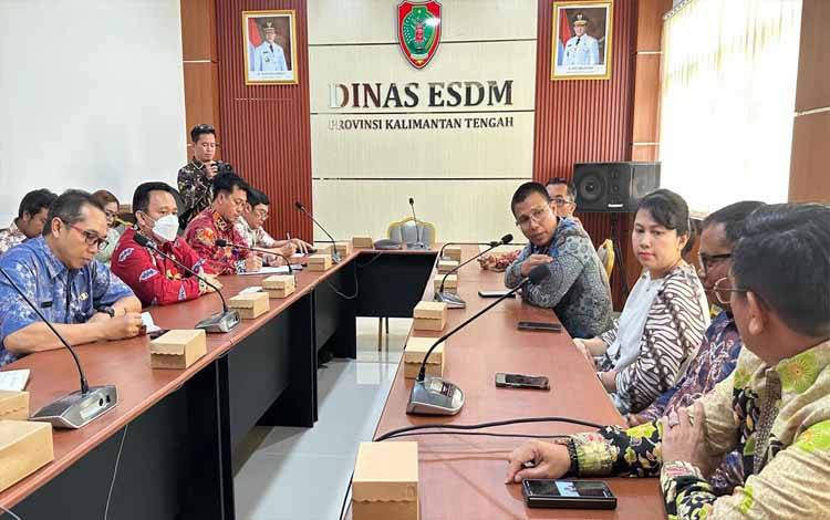 Kepala Dinas ESDM Kalteng Terima Kunjungan GM PT PLN Kepala Dinas ESDM Kalteng Terima Kunjungan GM PT PLN